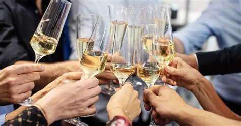 Brindis de Navidad guía definitiva de las mejores opciones para preparar una mesa especial