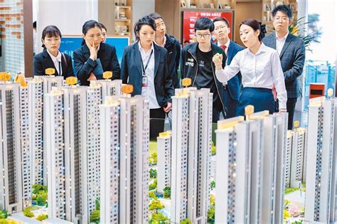 陸住房開工面積降逾6成 專家憂：不良資產未清理恐步日後塵