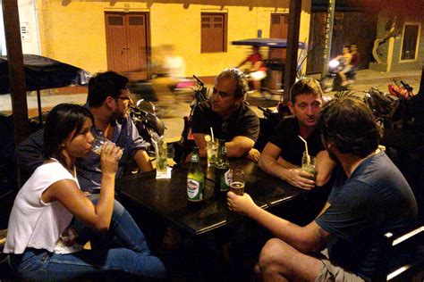 Todo sobre la edad legal para beber en Perú ExoViajes