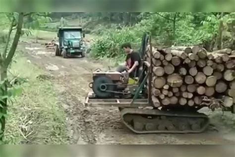 牛人改装拖拉机？头一次见有履带的拖拉机，开起来真带劲啊