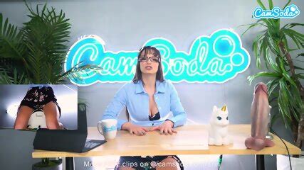 Camsoda Newscaster Masturbates On Camsoda Tv