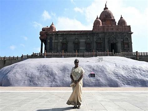 President Murmu Visits Vivekananda Rock Memorial In Tamil Nadu