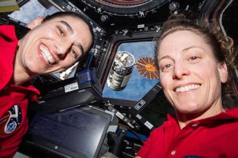 Astronot Pribadi Ax 3 Kembali Ke Bumi Saat Ekspedisi 70 Berfokus Pada