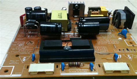 Samsung SyncMaster 740n - What's Inside
