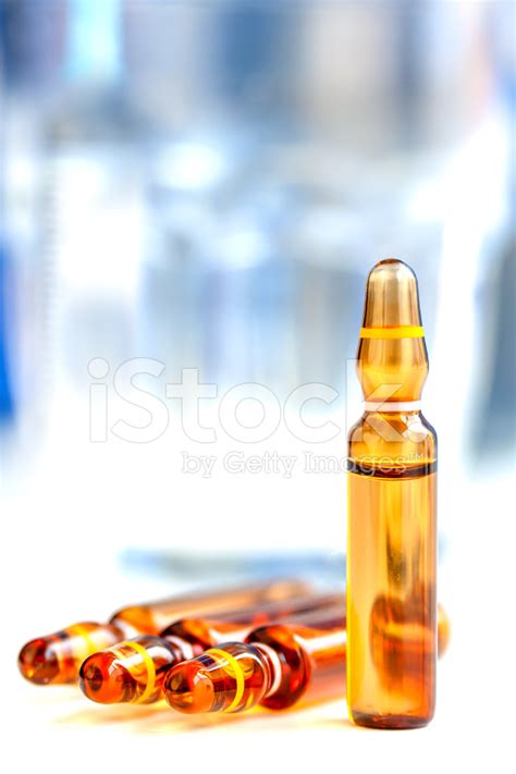 노란색 마약 의학 Ampules 스톡 사진 Freeimages