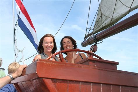 Dagtocht Zuiderzeemuseum I Groepsuitje Met Vaartocht En Bezoek Aan