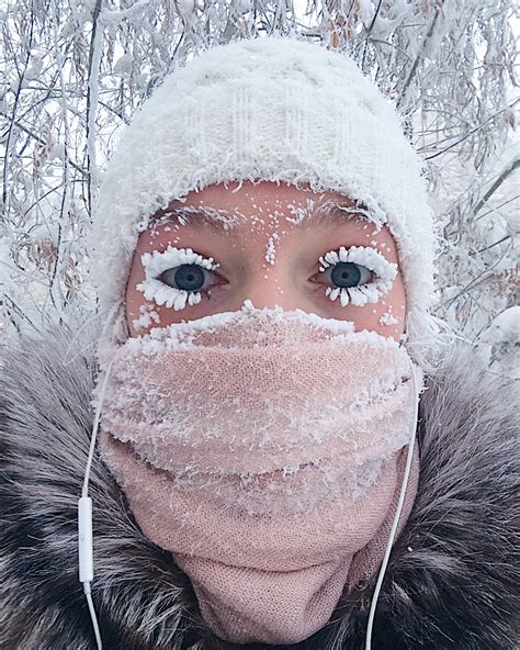 雪まつ毛！ ロシア極寒の地ヤクーツクで自撮りした女性のまつ毛がすごい（笑）