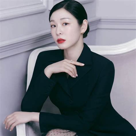 キム・ヨナさんのインスタグラム写真 キム・ヨナinstagram「 ️ Diorbeauty 디올프레스티지 디올프레스티지