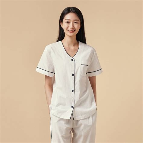 Jaju자주 여 Better 코튼 7부 브이넥 파자마상하세트아이보리 Sivillage 에스아이빌리지