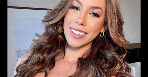 Ex Bbb Larissa Tom Sia Recebe Elogios Ap S Procedimento Est Tico Purepeople