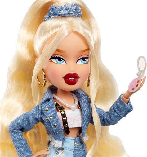 Bratz Alwayz Cloe Fashion Doll With 10 Accessories Signature Bratz