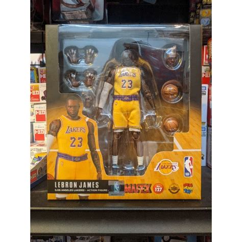 現貨 Mafex Nba Lebron James 湖人隊 勒布朗 詹姆斯 詹皇 Lbj 蝦皮購物