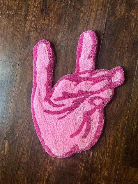 Wolfie Hand Ncsu Nc State Rug Tufted Wall Hanging Rug Etsy