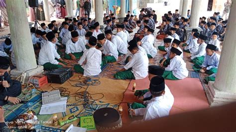 Zikir Meriahkan Peringatan Maulid Nabi Di Gampong Cot Barat Batas Aceh