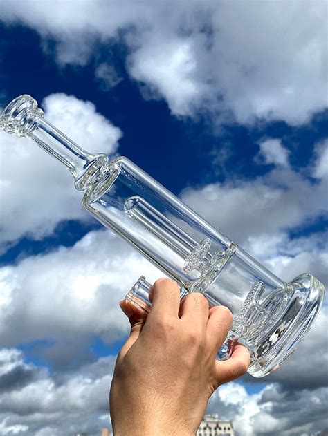 Scientific Showerhead And Inline Perc Bong Croia Glass