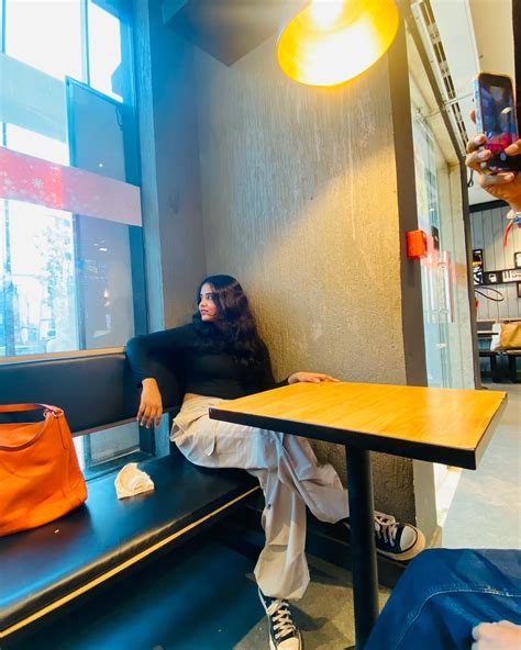 orange dost ke bhai ko koi bhai nhi bolega 🤣 bhen ab se bhabhi boliyo mujhe😂😂 explore