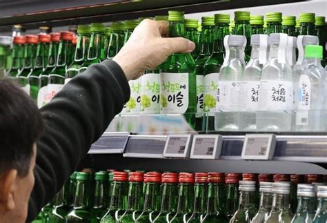 고공행진 제로 슈거 소주 시장소비자 기만 논란에 한풀 꺾일까 네이트 뉴스