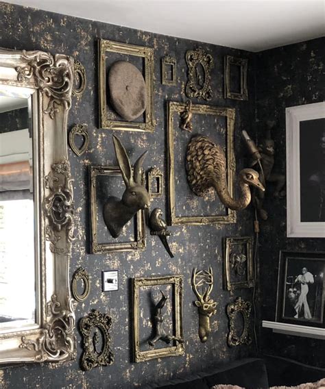 Dark Maximalist Decoration Ideas Artofit
