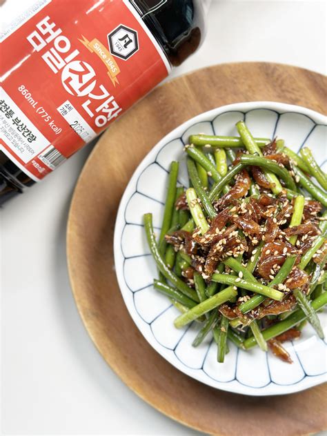 마늘종새우볶음 5분이면 반찬 뚝딱 완성 마늘쫑 건새우볶음 제철 반찬