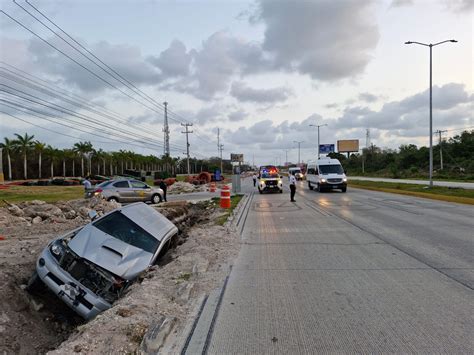 Abandona Su Camioneta En Bulevar Colosio De Cancún Tras Accidente