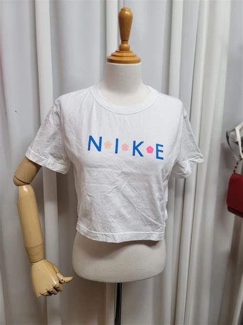 반팔 크롭 티셔츠 헬로마켓