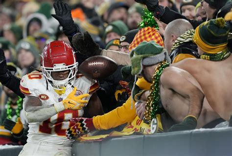 Isiah Pacheco Isiah Pacheco Injury Update Latest On Chiefs Rb For