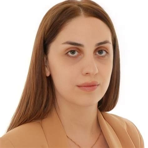 Alisa Pashayan Career Center Administrator ԵՐԵՎԱՆԻ ՀԱՅ ԱՄԵՐԻԿՅԱՆ