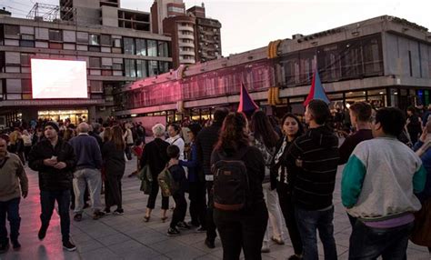 La Feria Del Libro De Rosario Convocó A 50 Mil Visitantes En Su Primer