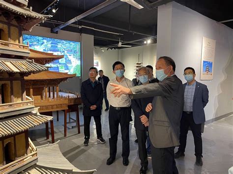 省局杨建武局长和台州市蔡局长等视察浙江省临海市古建筑工程有限公司总部 浙江省临海市古建筑工程有限公司