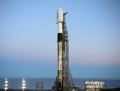 Go4liftoff Falcon 9 Block 5 Double Asteroid Redirection Test Dart