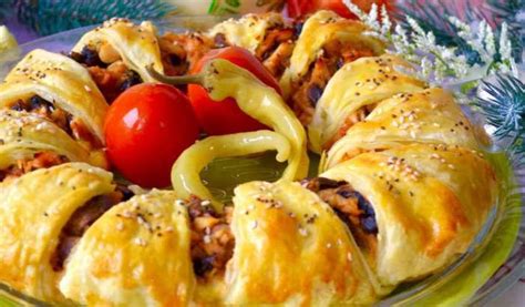 Святковий пиріг з куркою - достойне блюдо на святковий стіл! #выпечка # ...