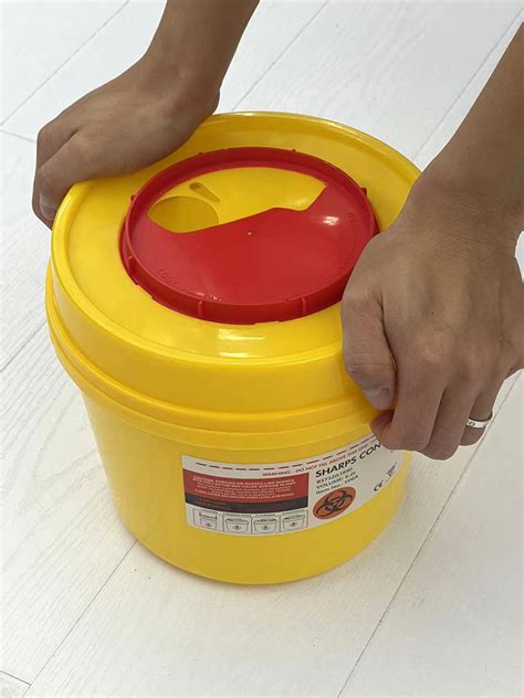How To Use Sharps Container Sharps Container Sharps Box Needle