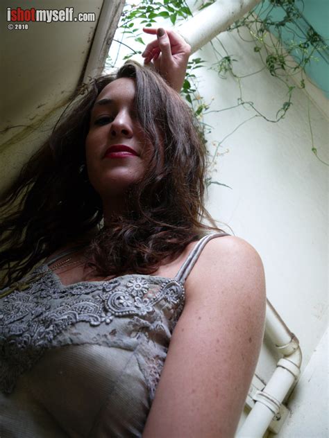 I Shot Myself [ Self Expression Through Nude Portraiture ] Page 585