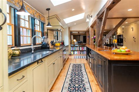 Massachusetts Period Home From 1680s Asks 12m