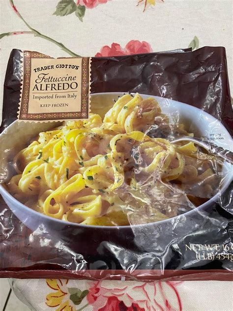 Trader Joe Finds에 있는 Dana Karcz님의 핀