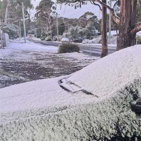 Snow Falls Nearly To Sea Level At Hobart As Tasmania Braces For