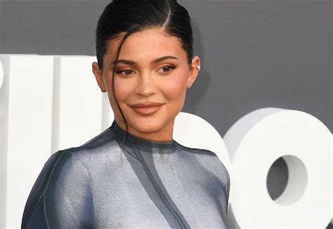 Что на самом деле происходит в отношениях Кайли Дженнер и Тимоти Шаламе Рассказываем Ok