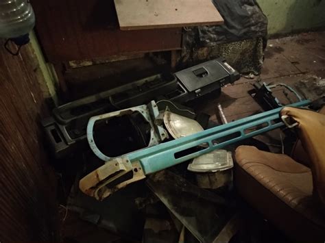 Кардинальные изменения — ИЖ Москвич 412 1 7 л 1990 года просто так