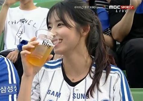 상큼발랄 대구구장 맥주녀 정체가 궁금해