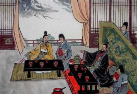 東漢末年是4國並存，為何羅貫中只寫了三國？被抹去的一國很熟悉