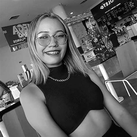 May♡ Maynatsukii • Threads Say More