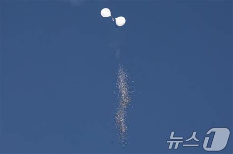 합참 北 쓰레기 풍선에 Gps 장치 달린듯…기상 극복엔 한계 있어