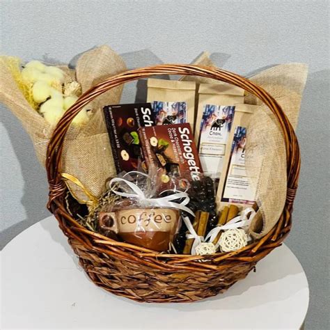 Корзина с кофе и сладостями, артикул: 333080116, с доставкой в город ...