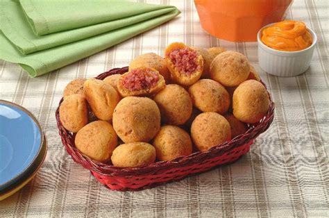 Pão de queijo recheado calabresa Alto Astral