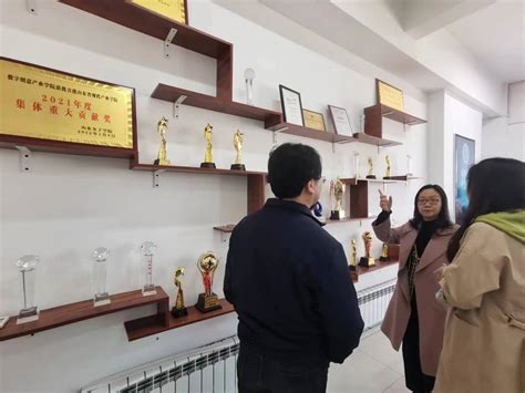 美术设计系教师赴省内多所高校开展交流活动 聊城大学东昌学院美术设计系