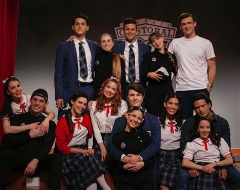 Pin De Gab24y En Club 57 Parejas De Películas Fotos En Disney