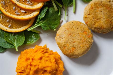 PIKANTNE KOTLETY Z CIECIERZYCY VEGE KOLEKTYW