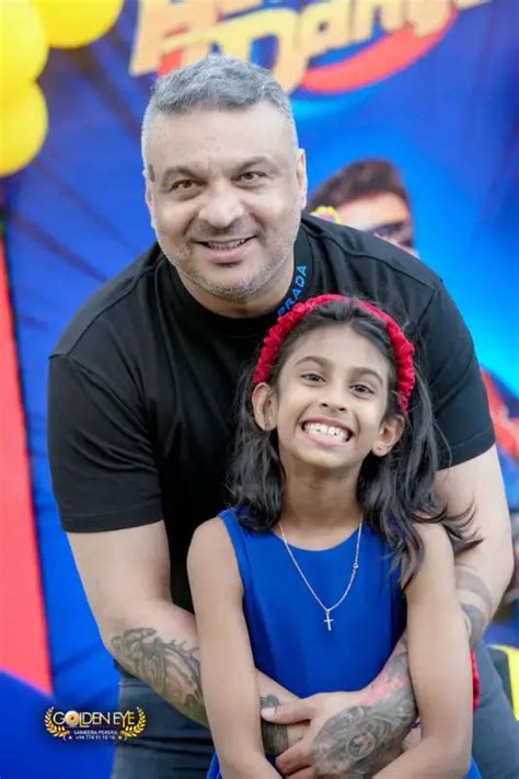 අමල් පෙරේරාගේ පුංචි දෝණි මරීසා පෙරේරාගේ 8 වැනි උපන්දින සැමරුම