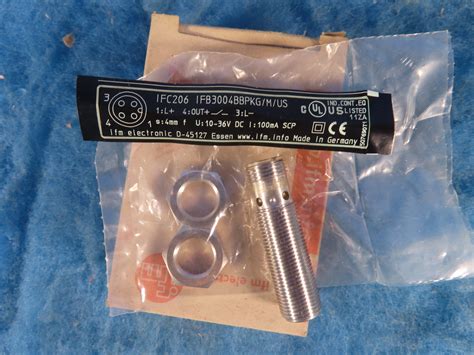 IFM ELECTRONIC IFC206 IFB3004BBPKG M US 104 DPS INDUCTIVE SENSORS 1YEAR WARRANTY Integrity