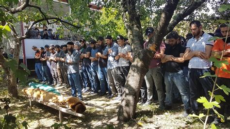 გერმანიაში მოკლული ზელიმხან ხანგოშვილი პანკისში დაკრძალეს Netgazeti • ზელიმხან ხანგოშვილი